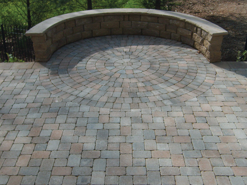 Tumbled Brick Paver Patio BELGARD Slaton Plus™ Tumbled, Paver